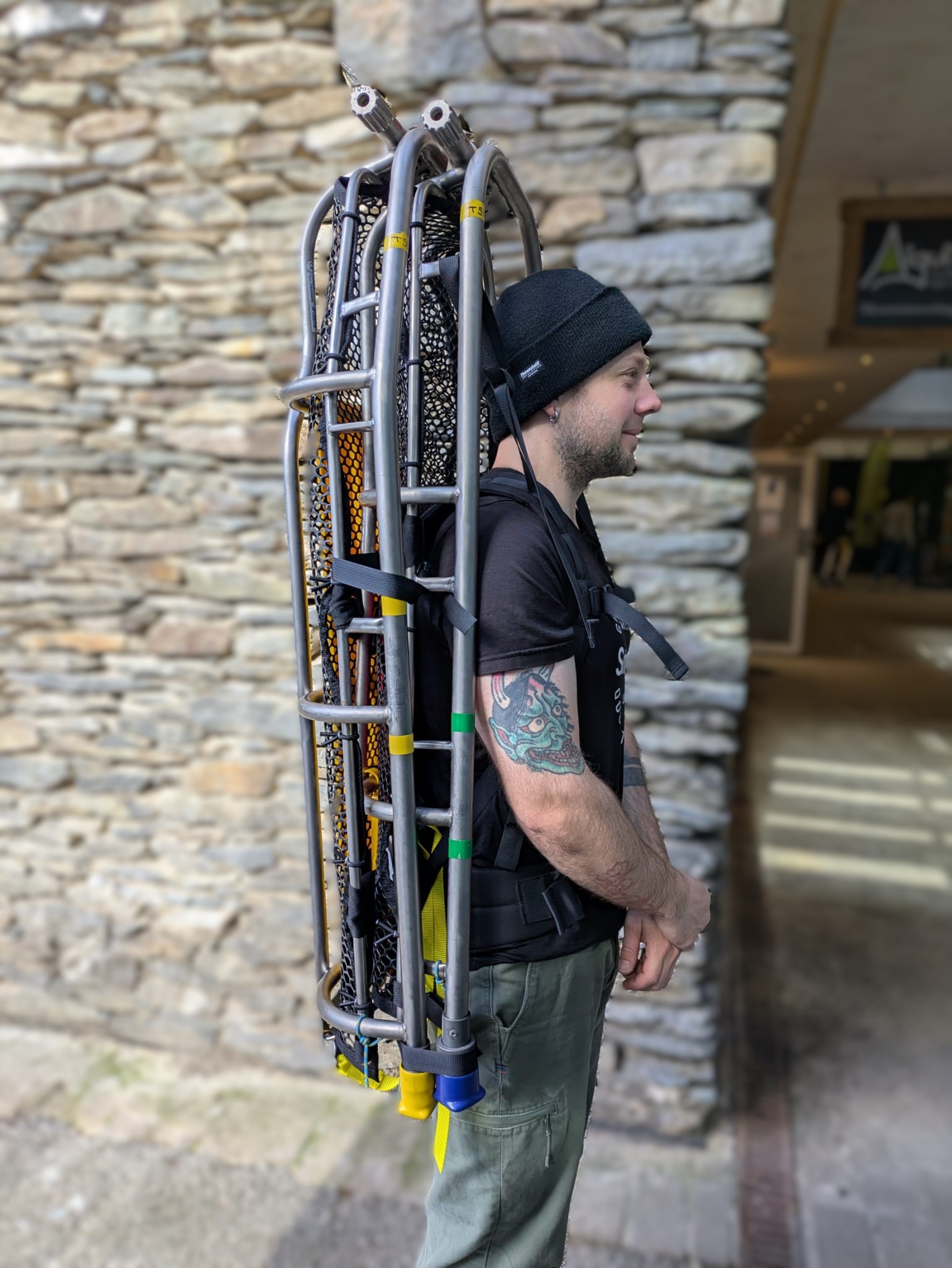 Rescue stretcher carrying system - Aiguille Alpine
